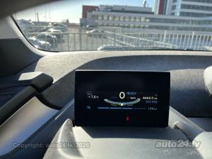 Black BMW I3 2018 in Riga, with an engine capacity of 0.00 L and mileage of 84 thousand km for 12900 €, photo 12 on AUTOMOTO.COM.LV