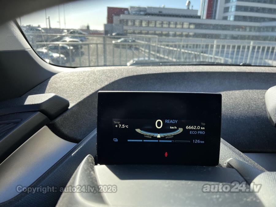 Black BMW I3 2018 in Riga, with an engine capacity of 0.00 L and mileage of 84 thousand km for 12900 €, photo 12 on AUTOMOTO.COM.LV