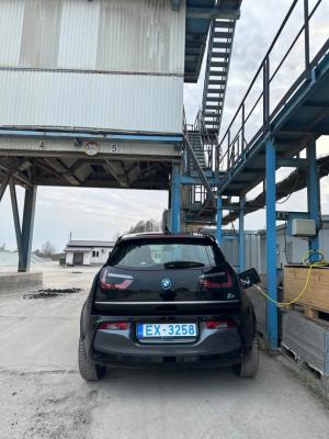 Melns BMW I3 2019 Rīga, ar dzinēja tilpumu 0.00 L un nobraukumu 75 tūkst. km par 17000 €, foto 8 vietnē AUTOMOTO.COM.LV