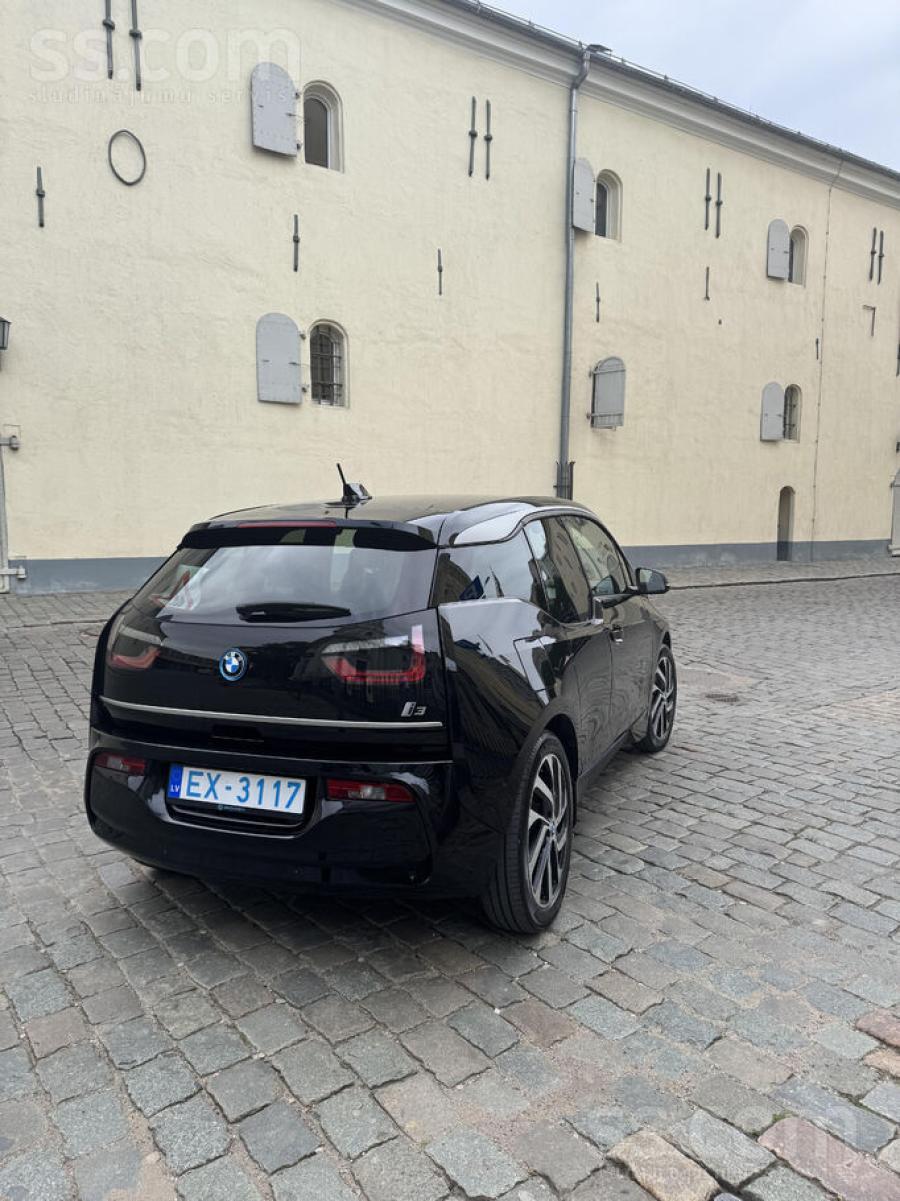 Melns BMW I3 2019 Rīga, ar dzinēja tilpumu 0.00 L un nobraukumu 144 tūkst. km par 10500 €, foto 5 vietnē AUTOMOTO.COM.LV