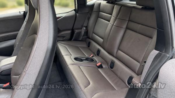 Melns BMW I3 2019 Tallina, ar dzinēja tilpumu 0.00 L un nobraukumu 94 tūkst. km par 21700 €, foto 10 vietnē AUTOMOTO.COM.LV