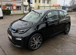 Black BMW I3 2020 in Riga, with an engine capacity of 0.00 L and mileage of 34 thousand km for 17750 €, photo 3 on AUTOMOTO.COM.LV