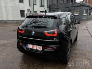 Black BMW I3 2020 in Riga, with an engine capacity of 0.00 L and mileage of 34 thousand km for 17750 €, photo 4 on AUTOMOTO.COM.LV