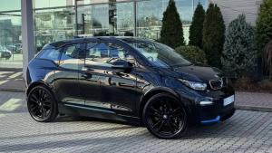 Melns BMW I3 2020 Rīga, ar dzinēja tilpumu 0.00 L un nobraukumu 40 tūkst. km par 18400 €, foto  vietnē AUTOMOTO.COM.LV