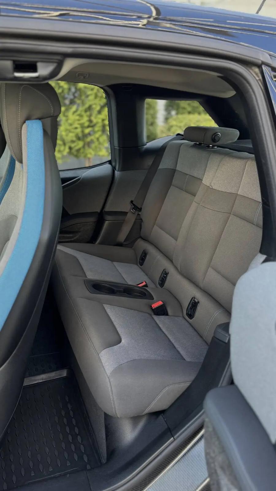 Melns BMW I3 2020 Rīga, ar dzinēja tilpumu 0.00 L un nobraukumu 40 tūkst. km par 18400 €, foto 11 vietnē AUTOMOTO.COM.LV