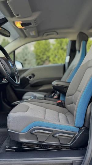 Melns BMW I3 2020 Rīga, ar dzinēja tilpumu 0.00 L un nobraukumu 40 tūkst. km par 18400 €, foto 13 vietnē AUTOMOTO.COM.LV