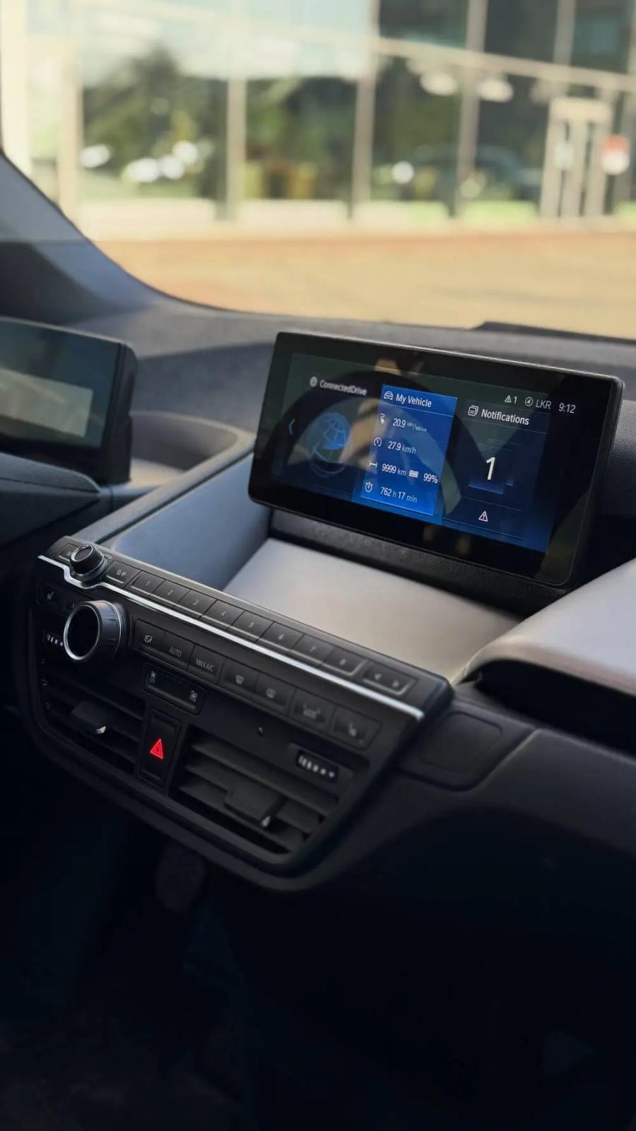 Melns BMW I3 2020 Rīga, ar dzinēja tilpumu 0.00 L un nobraukumu 40 tūkst. km par 18400 €, foto 26 vietnē AUTOMOTO.COM.LV