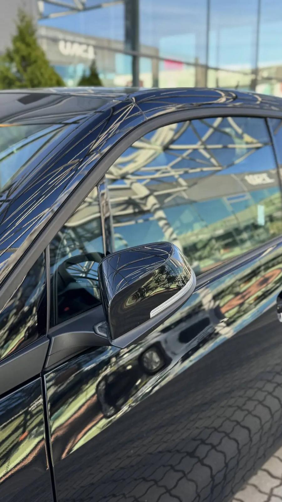 Melns BMW I3 2020 Rīga, ar dzinēja tilpumu 0.00 L un nobraukumu 40 tūkst. km par 18400 €, foto 28 vietnē AUTOMOTO.COM.LV