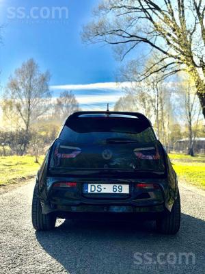Melns BMW I3 2021 Rīga, ar dzinēja tilpumu 0.00 L un nobraukumu 100 tūkst. km par 15999 €, foto  vietnē AUTOMOTO.COM.LV