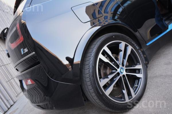 Melns BMW I3 2022 Rīga, ar dzinēja tilpumu 0.00 L un nobraukumu 21 tūkst. km par 19999 €, foto 7 vietnē AUTOMOTO.COM.LV