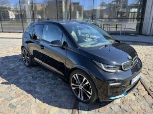 Melns BMW I3 2022 Rīga, ar dzinēja tilpumu 0.00 L un nobraukumu 21 tūkst. km par 19800 €, foto 1 vietnē AUTOMOTO.COM.LV
