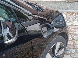 Black BMW I3 2016 in Klaipeda, with an engine capacity of 0.65 L and mileage of 95 thousand km for 7500 €, photo 13 on AUTOMOTO.COM.LV