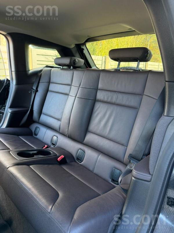 Black BMW I3 2019 in Riga, with an engine capacity of 0.00 L and mileage of 80 thousand km for 16500 €, photo 6 on AUTOMOTO.COM.LV