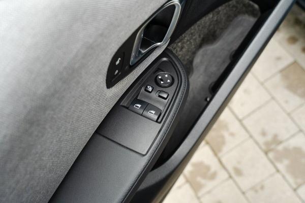 Melns BMW I3 2021 Mārupe, ar dzinēja tilpumu 0.00 L un nobraukumu 56 tūkst. km par 18000 €, foto 8 vietnē AUTOMOTO.COM.LV