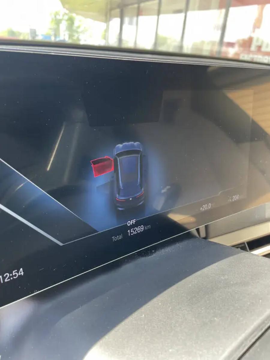 Blue BMW I3 2022 in Riga, with an engine capacity of 0.00 L and mileage of 15 thousand km for 79990 €, photo 18 on AUTOMOTO.COM.LV