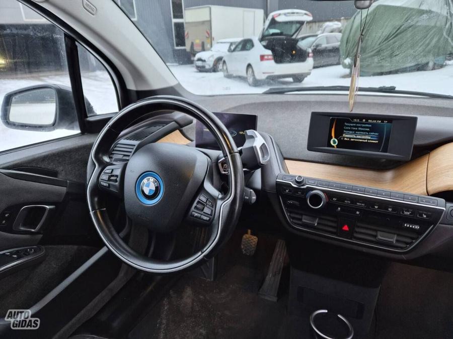 Blue BMW I3 2014 in Vilnius, with an engine capacity of 0.70 L and mileage of 140 thousand km for 7500 €, photo 11 on AUTOMOTO.COM.LV