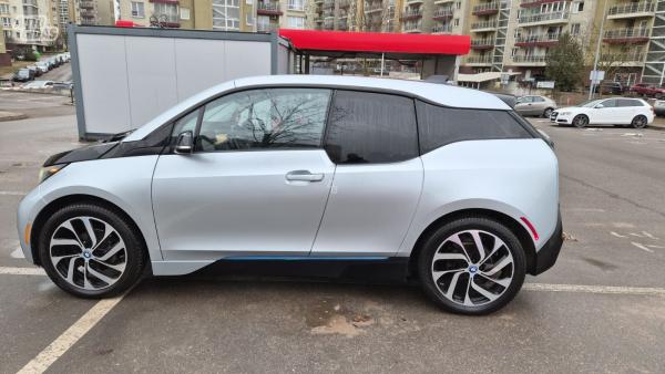 Blue BMW I3 2014 in Vilnius, with an engine capacity of 0.70 L and mileage of 140 thousand km for 8400 €, photo 7 on AUTOMOTO.COM.LV