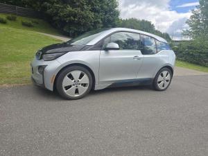 Zils BMW I3 2014 Viļņa, ar dzinēja tilpumu 0.00 L un nobraukumu 115 tūkst. km par 6900 €, foto  vietnē AUTOMOTO.COM.LV
