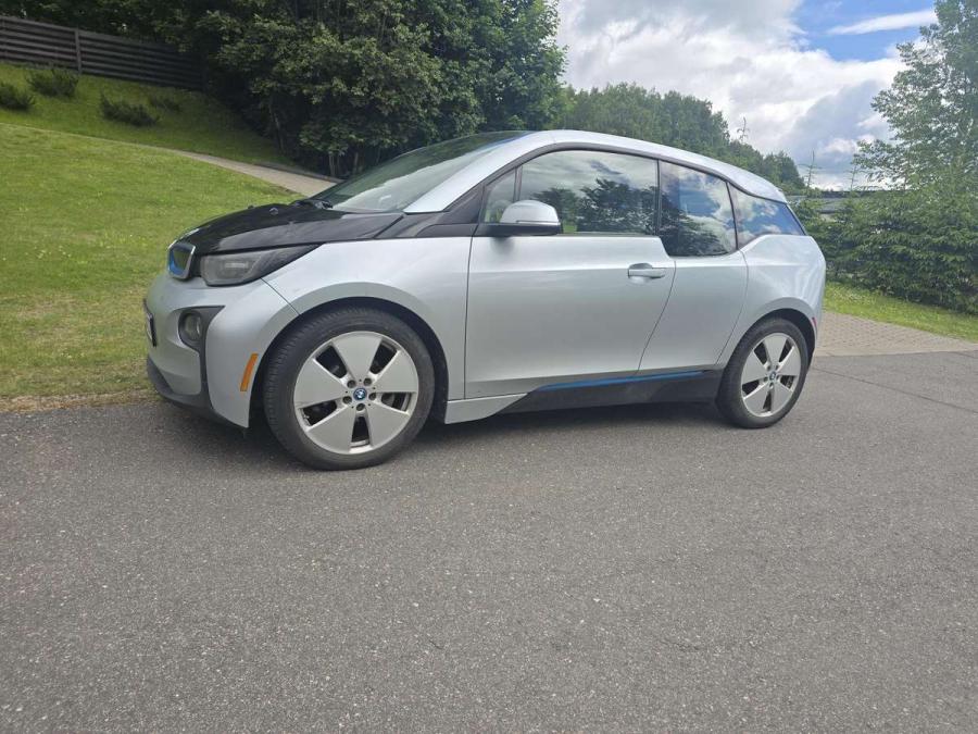 Blue BMW I3 2014 in Vilnius, with an engine capacity of 0.00 L and mileage of 115 thousand km for 6900 €, photo 1 on AUTOMOTO.COM.LV
