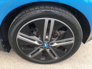 Zils BMW I3 2016 Rīga, ar dzinēja tilpumu 0.00 L un nobraukumu 181 tūkst. km par 14950 €, foto 24 vietnē AUTOMOTO.COM.LV
