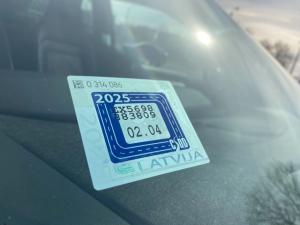 Zils BMW I3 2016 Rīga, ar dzinēja tilpumu 0.00 L un nobraukumu 181 tūkst. km par 14950 €, foto 25 vietnē AUTOMOTO.COM.LV