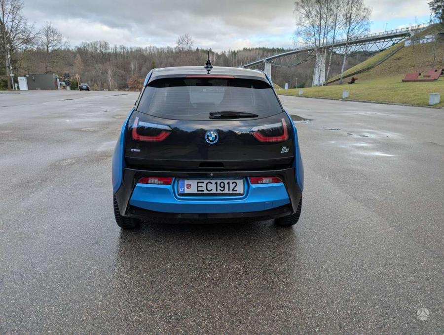 Blue BMW I3 2017 in Alytus, with an engine capacity of 0.65 L and mileage of 121 thousand km for 11800 €, photo 5 on AUTOMOTO.COM.LV