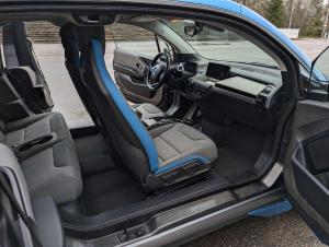 Blue BMW I3 2017 in Alytus, with an engine capacity of 0.65 L and mileage of 121 thousand km for 11800 €, photo 9 on AUTOMOTO.COM.LV