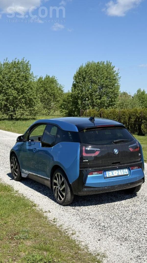 Zils BMW I3 2017 Rīga, ar dzinēja tilpumu 0.00 L un nobraukumu 132 tūkst. km par 12500 €, foto 2 vietnē AUTOMOTO.COM.LV