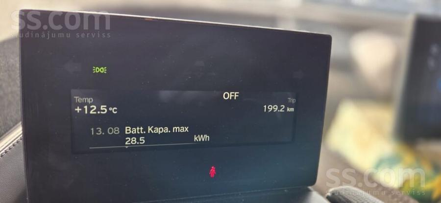 Zils BMW I3 2018 Rīga, ar dzinēja tilpumu 0.00 L un nobraukumu 82 tūkst. km par 14700 €, foto 14 vietnē AUTOMOTO.COM.LV