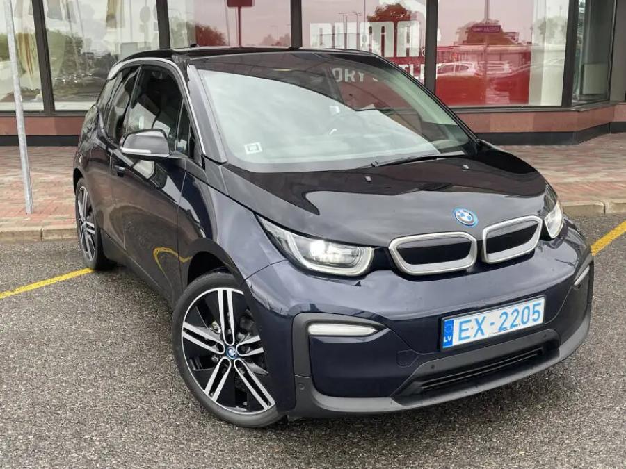 Blue BMW I3 2018 in Riga, with an engine capacity of 0.00 L and mileage of 115 thousand km for 19800 €, photo 1 on AUTOMOTO.COM.LV