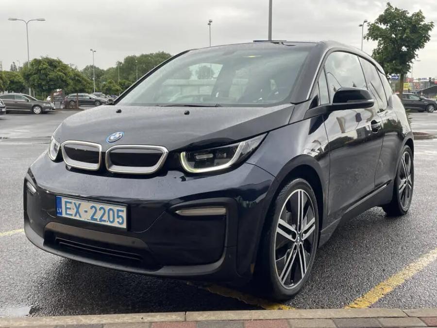 Blue BMW I3 2018 in Riga, with an engine capacity of 0.00 L and mileage of 115 thousand km for 19800 €, photo 3 on AUTOMOTO.COM.LV