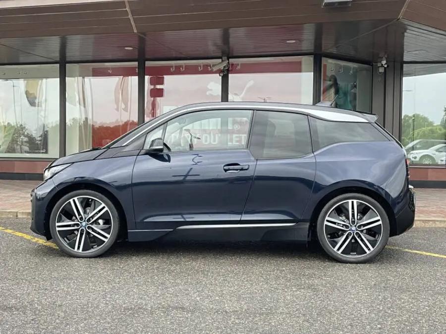 Blue BMW I3 2018 in Riga, with an engine capacity of 0.00 L and mileage of 115 thousand km for 19800 €, photo 5 on AUTOMOTO.COM.LV
