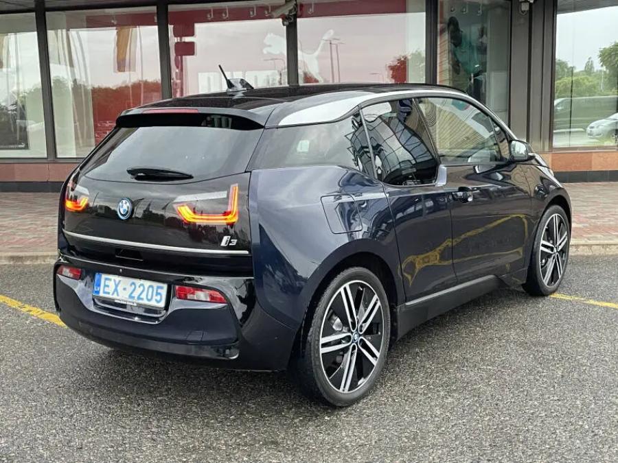 Blue BMW I3 2018 in Riga, with an engine capacity of 0.00 L and mileage of 115 thousand km for 19800 €, photo 8 on AUTOMOTO.COM.LV