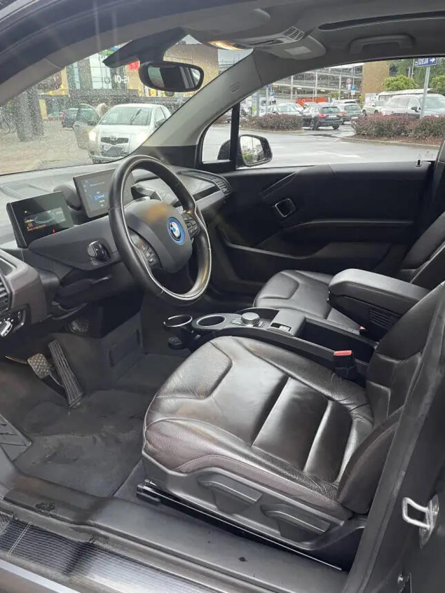 Blue BMW I3 2018 in Riga, with an engine capacity of 0.00 L and mileage of 115 thousand km for 19800 €, photo 14 on AUTOMOTO.COM.LV