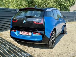 Blue BMW I3 2018 in Kaunas, with an engine capacity of 0.00 L and mileage of 61 thousand km for 13400 €, photo 6 on AUTOMOTO.COM.LV