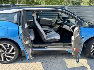 Blue BMW I3 2018 in Kaunas, with an engine capacity of 0.00 L and mileage of 61 thousand km for 13400 €, photo 8 on AUTOMOTO.COM.LV