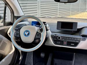 Blue BMW I3 2018 in Kaunas, with an engine capacity of 0.00 L and mileage of 61 thousand km for 13400 €, photo 10 on AUTOMOTO.COM.LV
