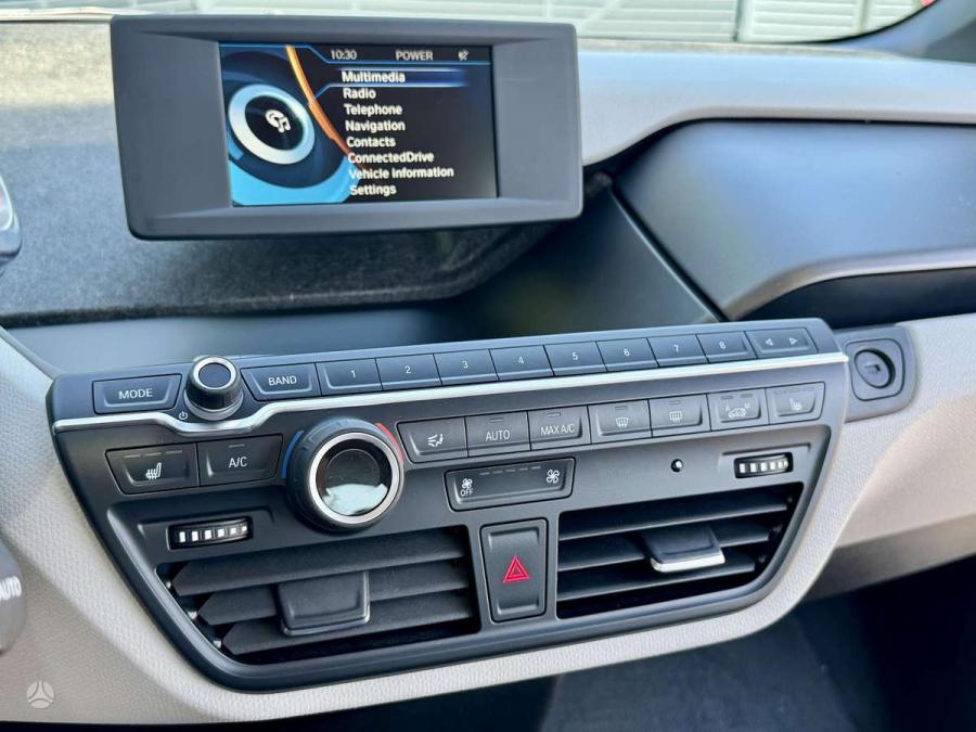 Blue BMW I3 2018 in Kaunas, with an engine capacity of 0.00 L and mileage of 61 thousand km for 13400 €, photo 15 on AUTOMOTO.COM.LV