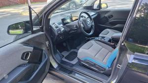 Blue BMW I3 2018 in Kaunas, with an engine capacity of 0.00 L and mileage of 85 thousand km for 15500 €, photo 8 on AUTOMOTO.COM.LV