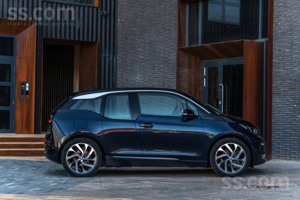 Blue BMW I3 2019 in Riga, with an engine capacity of 0.00 L and mileage of 57 thousand km for 20900 €, photo 4 on AUTOMOTO.COM.LV