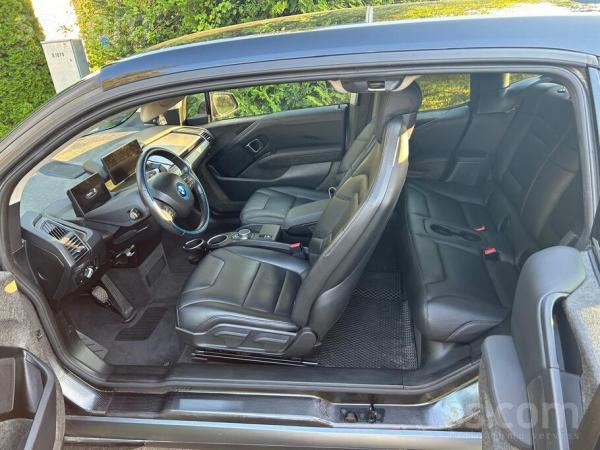 Blue BMW I3 2020 in Jelgava, with an engine capacity of 0.00 L and mileage of 37 thousand km for 21500 €, photo 5 on AUTOMOTO.COM.LV