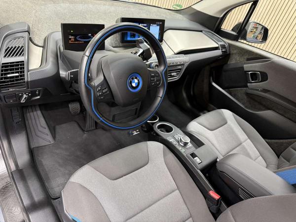 Zils BMW I3 2022 Marijampole, ar dzinēja tilpumu 0.00 L un nobraukumu 37 tūkst. km par 19999 €, foto 2 vietnē AUTOMOTO.COM.LV