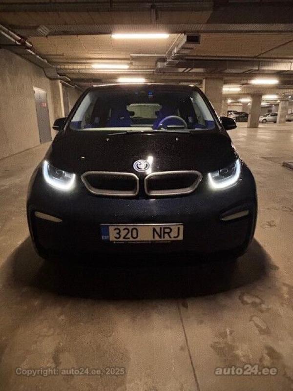 Blue BMW I3 2018 in Tallinn, with an engine capacity of 0.00 L and mileage of 46 thousand km for 15500 €, photo 3 on AUTOMOTO.COM.LV