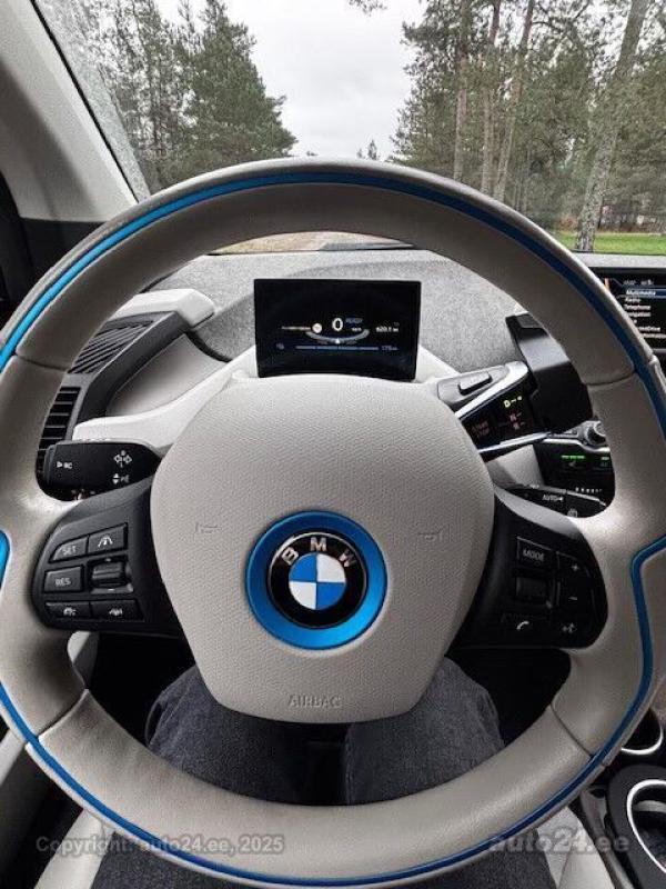 Blue BMW I3 2018 in Tallinn, with an engine capacity of 0.00 L and mileage of 46 thousand km for 15500 €, photo 8 on AUTOMOTO.COM.LV