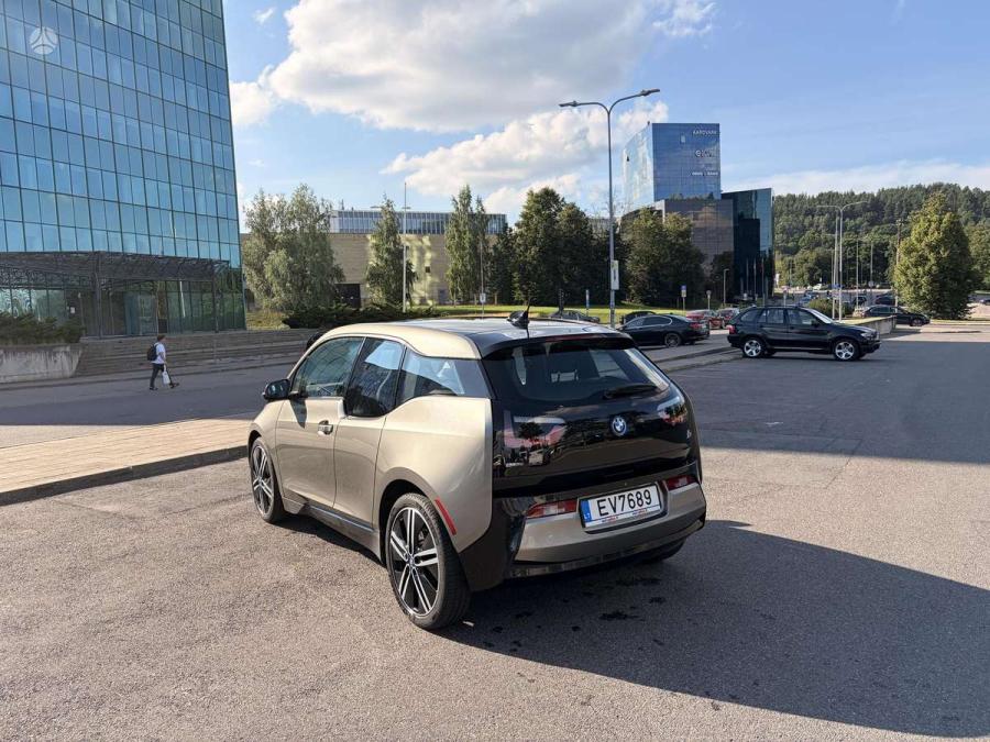 Brown BMW I3 2017 in Vilnius, with an engine capacity of 0.70 L and mileage of 49 thousand km for 14999 €, photo 8 on AUTOMOTO.COM.LV