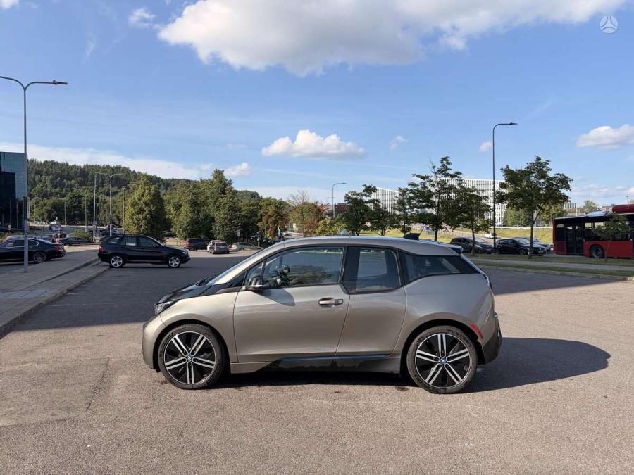 Brown BMW I3 2017 in Vilnius, with an engine capacity of 0.70 L and mileage of 49 thousand km for 14999 €, photo 9 on AUTOMOTO.COM.LV