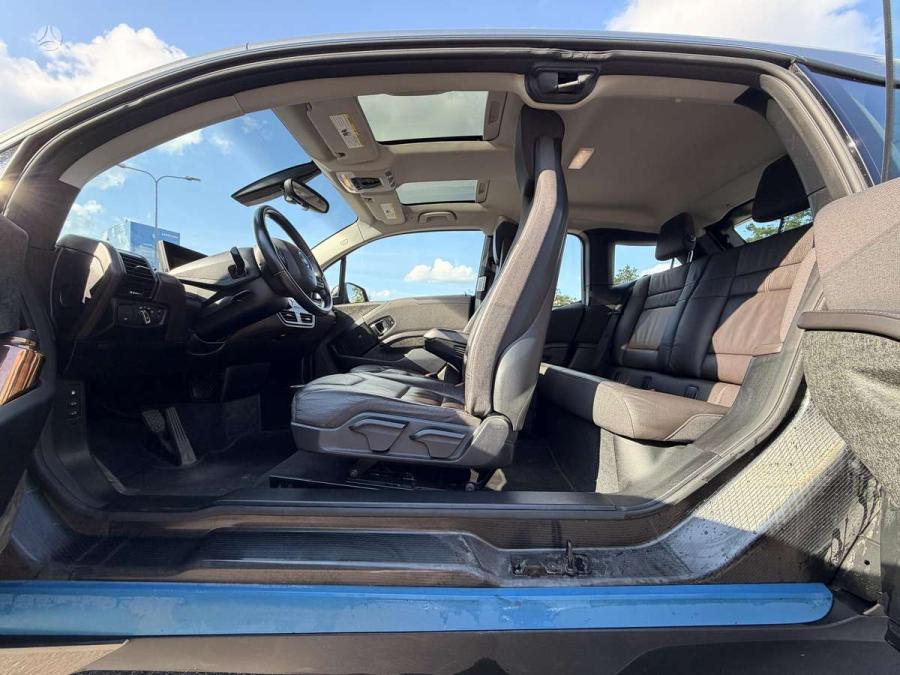 Brown BMW I3 2017 in Vilnius, with an engine capacity of 0.70 L and mileage of 49 thousand km for 14999 €, photo 10 on AUTOMOTO.COM.LV