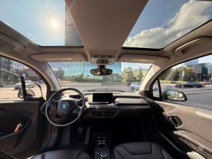 Brown BMW I3 2017 in Vilnius, with an engine capacity of 0.70 L and mileage of 49 thousand km for 14999 €, photo 13 on AUTOMOTO.COM.LV