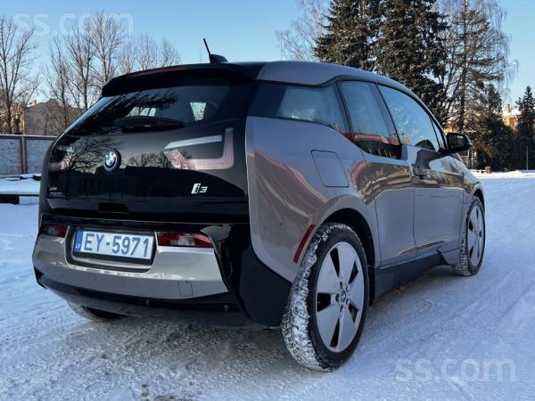 Grey BMW I3 2014 in Riga, with an engine capacity of 0.00 L and mileage of 165 thousand km for 7500 €, photo 3 on AUTOMOTO.COM.LV