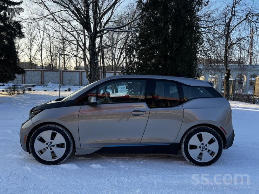 Grey BMW I3 2014 in Riga, with an engine capacity of 0.00 L and mileage of 165 thousand km for 7500 €, photo 5 on AUTOMOTO.COM.LV